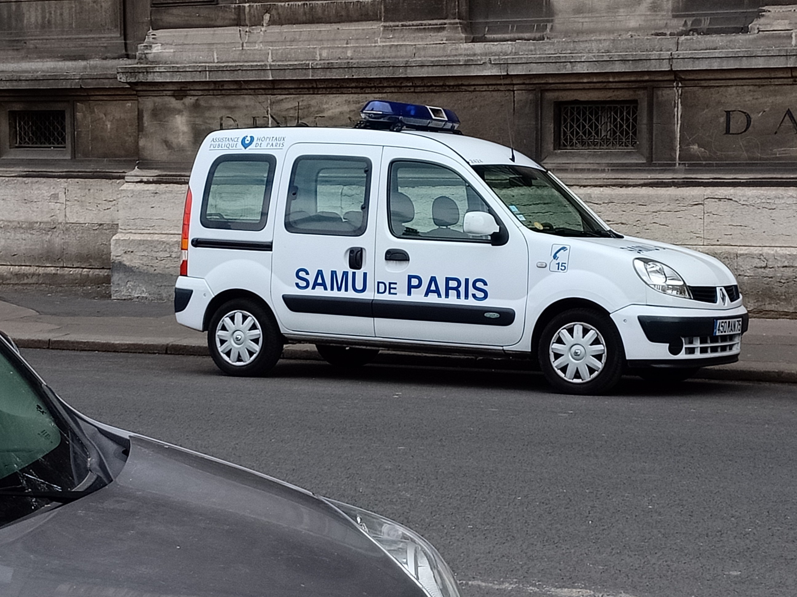 Véhicules SAMU et SMUR [réanimé] - Page 918 - Auto titre