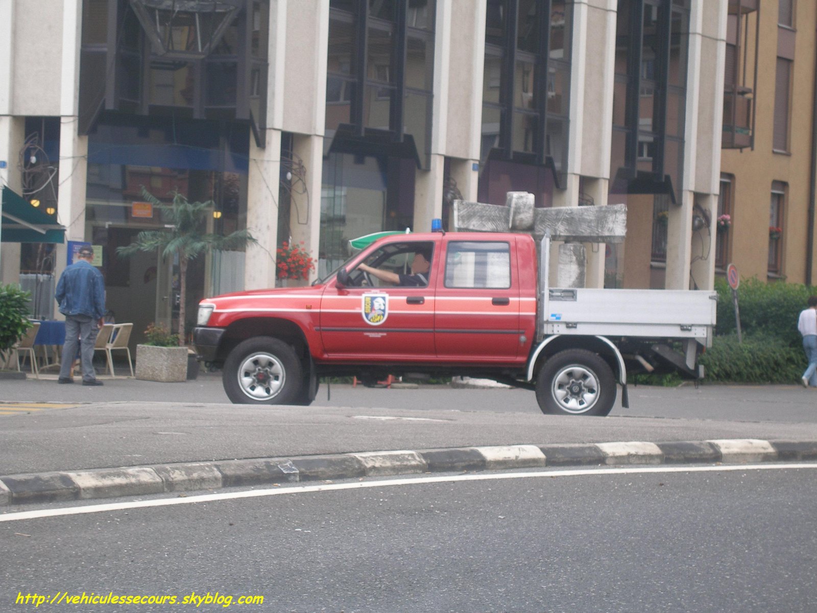 Véhicules de pompiers du monde entier. - Page 59 - Auto titre