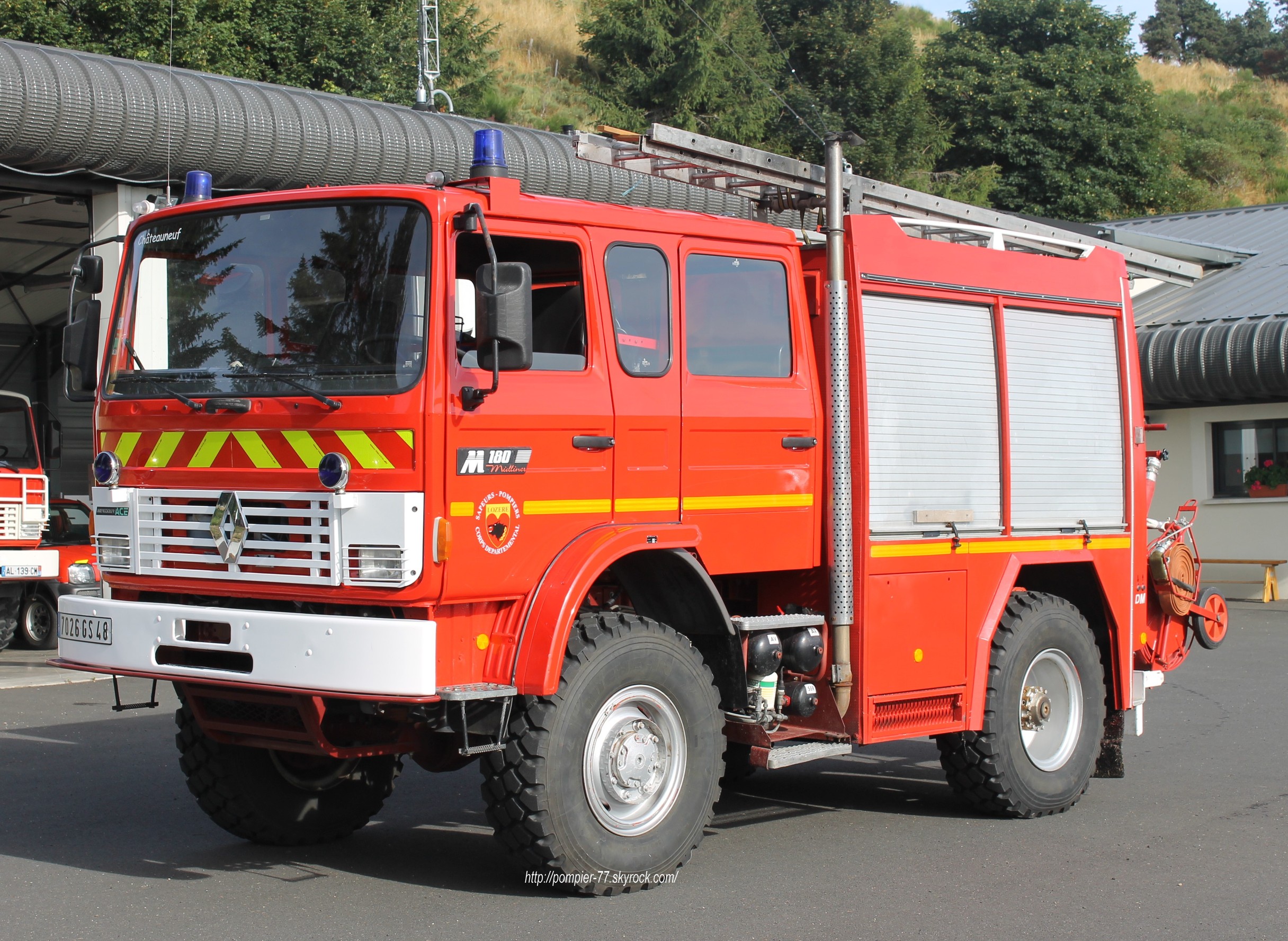 Véhicules des pompiers français - Page 1273 - Auto titre