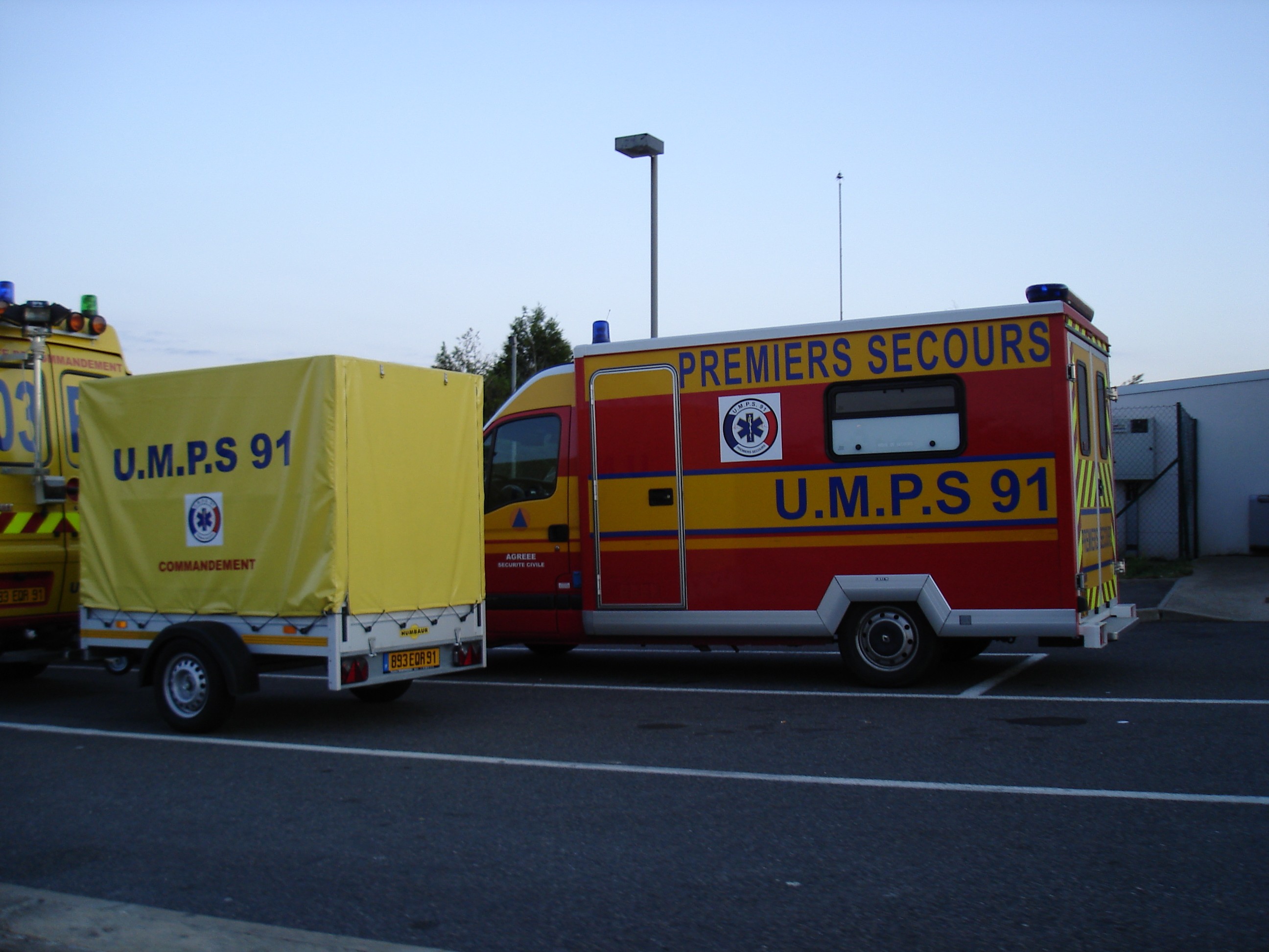 Véhicules SAMU et SMUR [réanimé] - Page 340 - Auto titre