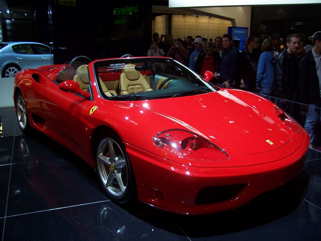 photos stand ferrari - Auto titre