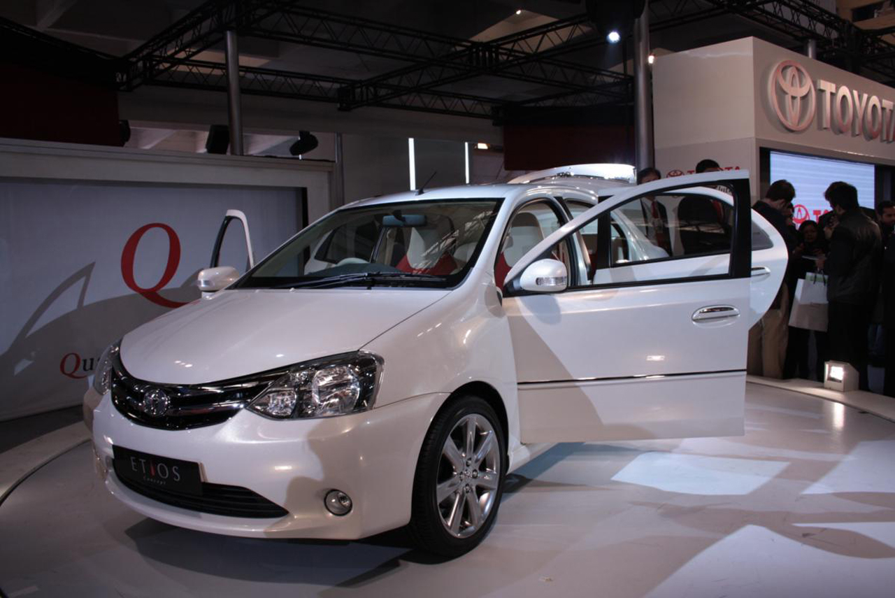 Toyota Etios la Logan de Toyota - Auto titre