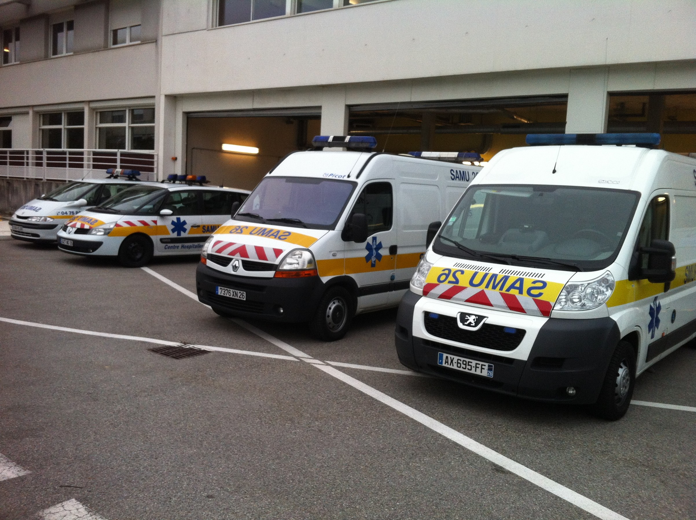 Véhicules SAMU et SMUR [réanimé] - Page 619 - Auto titre