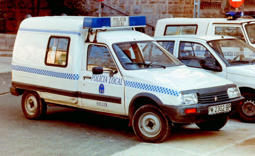 Photos de voitures de Police - Page 2646 - Auto titre