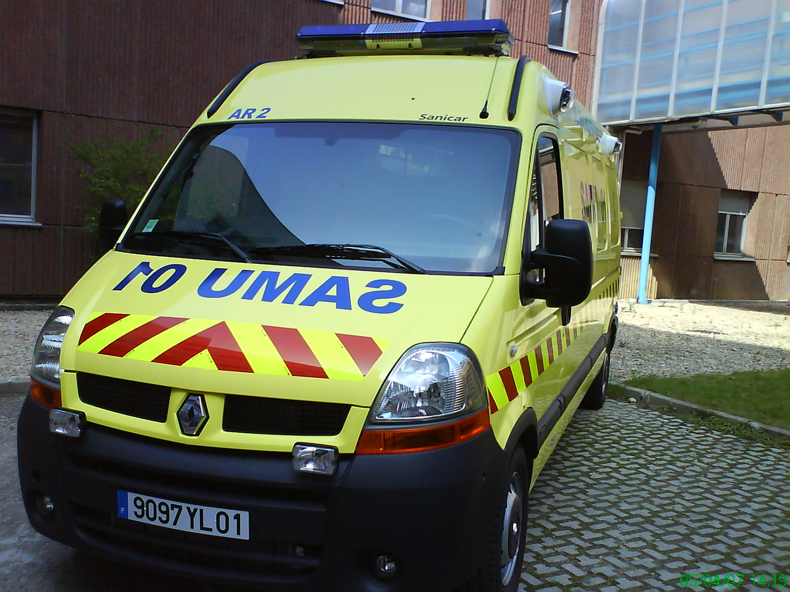 Véhicules SAMU et SMUR [réanimé] - Page 115 - Auto titre