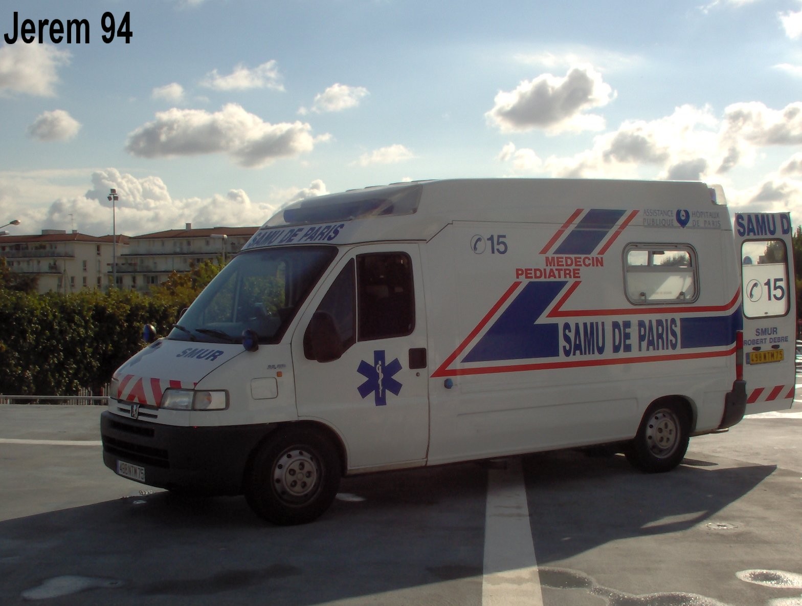 Véhicules SAMU et SMUR [réanimé] - Page 209 - Auto titre