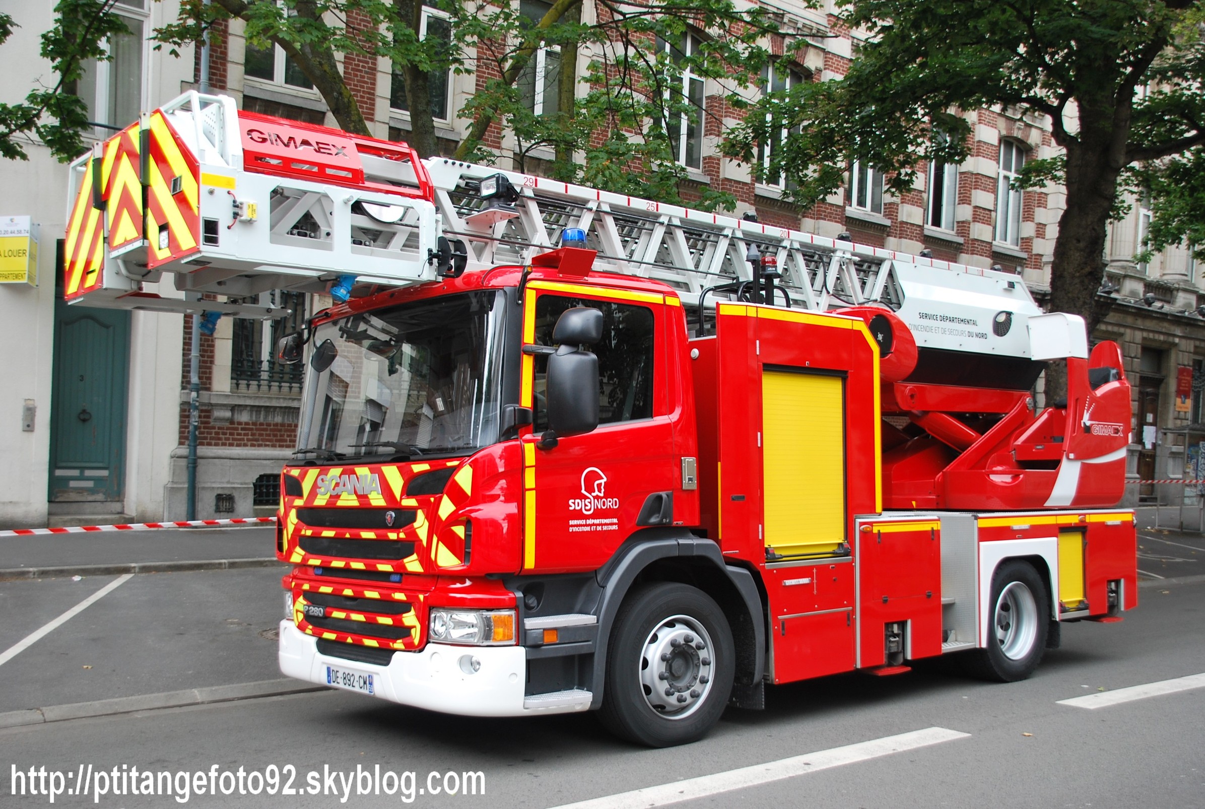 Véhicules des pompiers français - Page 1741 - Auto titre