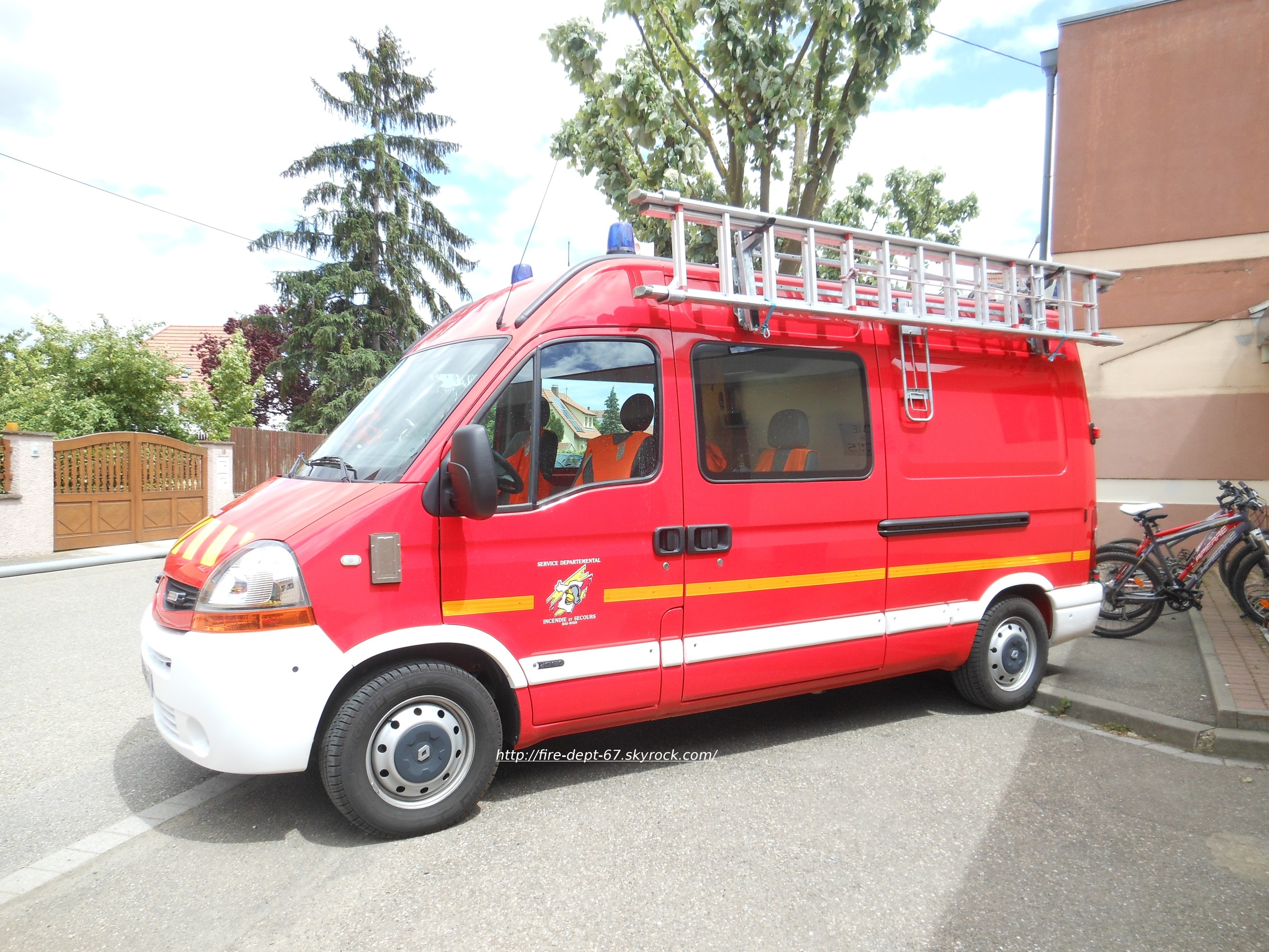 Véhicules des pompiers français - Page 1424 - Auto titre