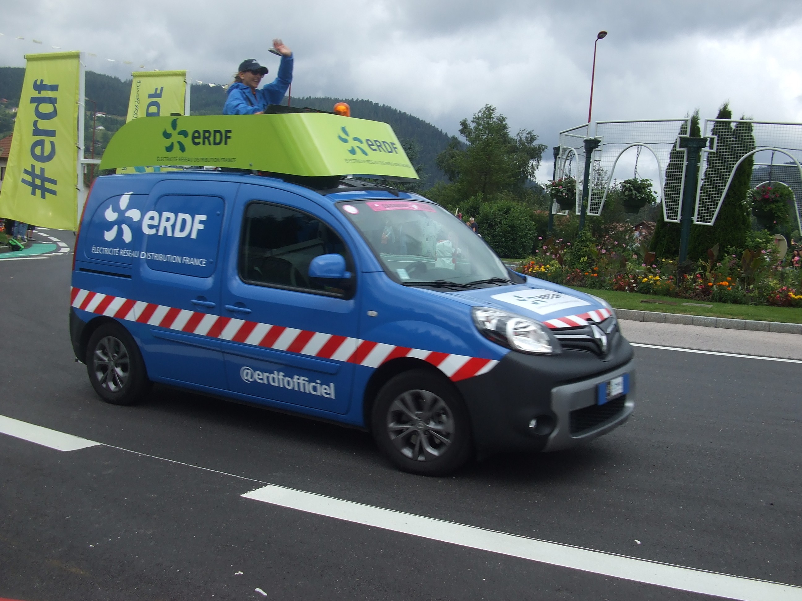 Vehicules EDF GDF - Page 5 - Auto titre