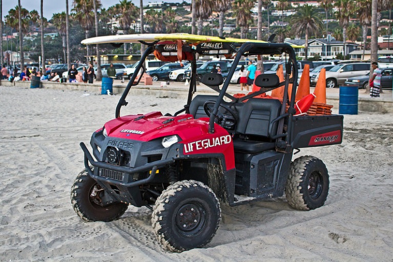 Véhicules de surveillance des plages, lifeguard, beach patrol du Monde ...