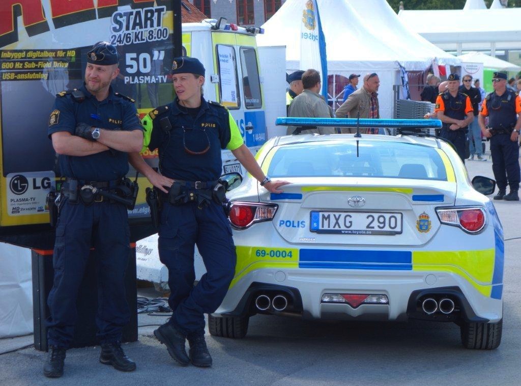 Photos de voitures de Police - Page 2233 - Auto titre