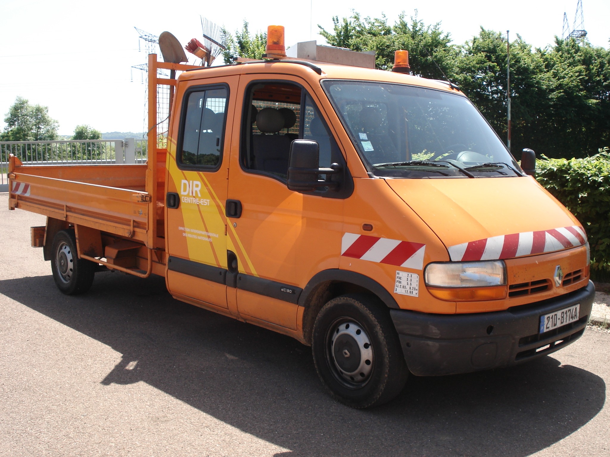 Les vehicules d'autoroute de la DDE et de la DIR - Page 123 - Auto titre