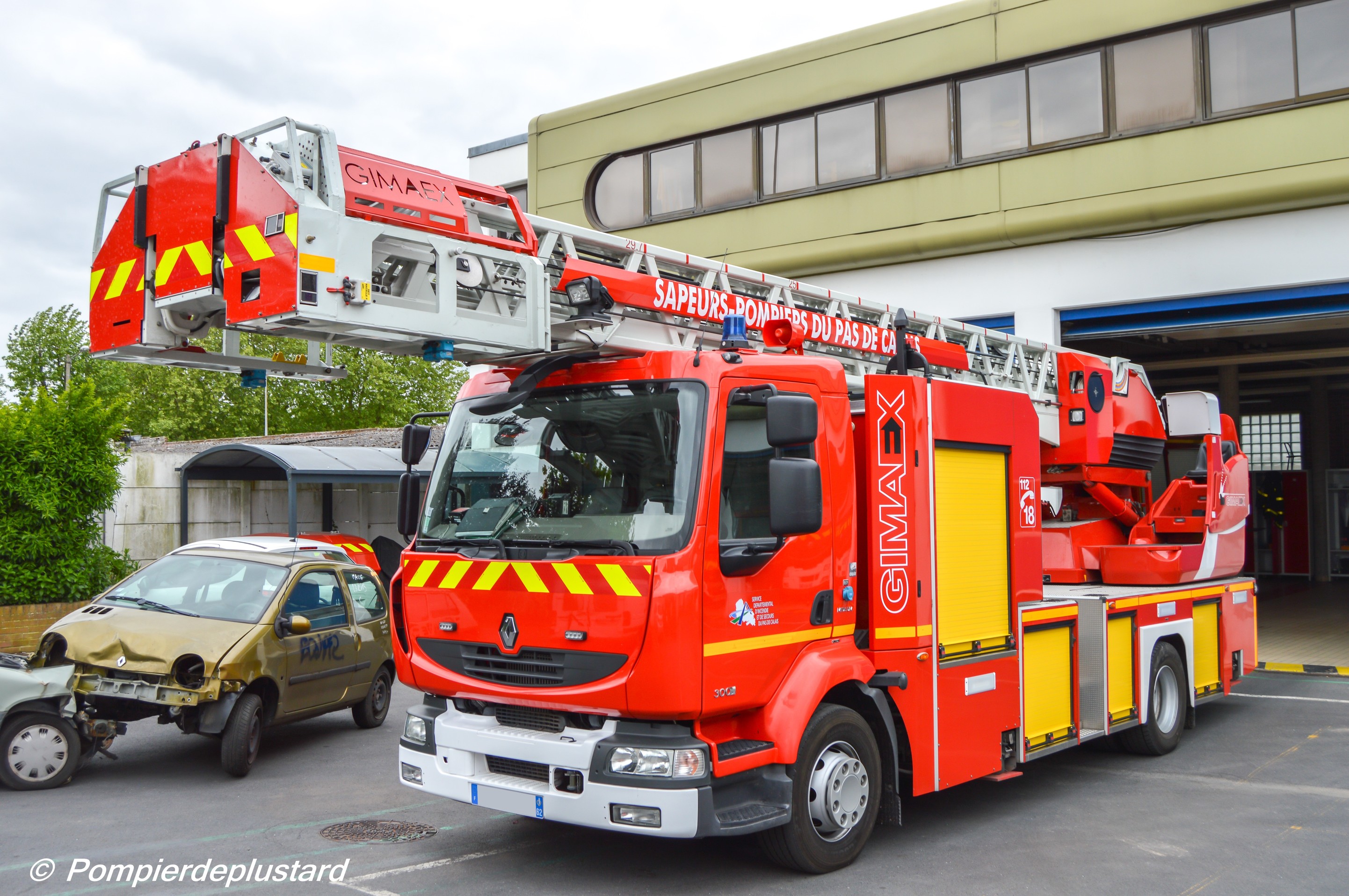 Véhicules des pompiers français - Page 1737 - Auto titre