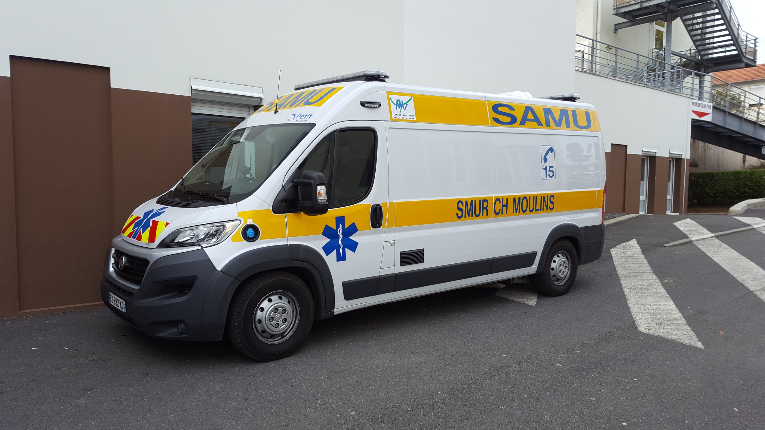 Véhicules SAMU et SMUR [réanimé] - Page 854 - Auto titre