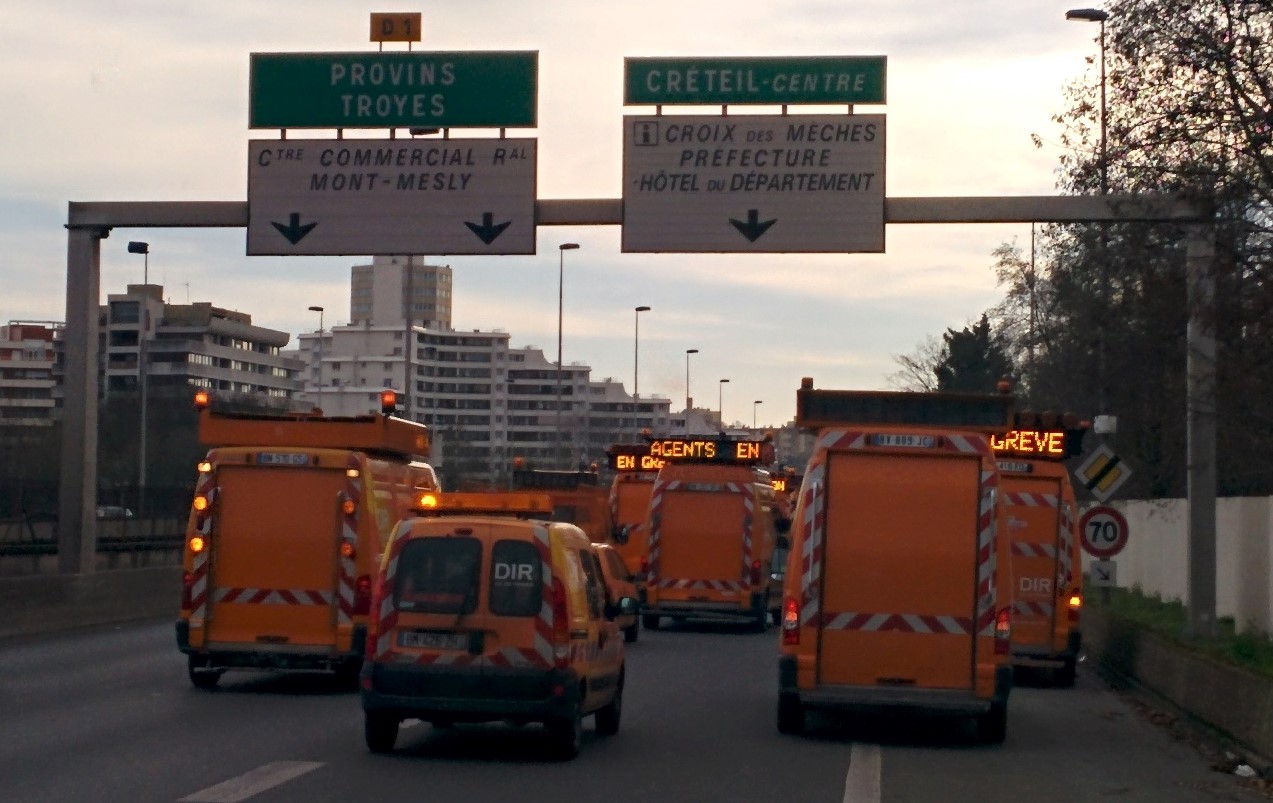 Les vehicules d'autoroute de la DDE et de la DIR - Page 213 - Auto titre