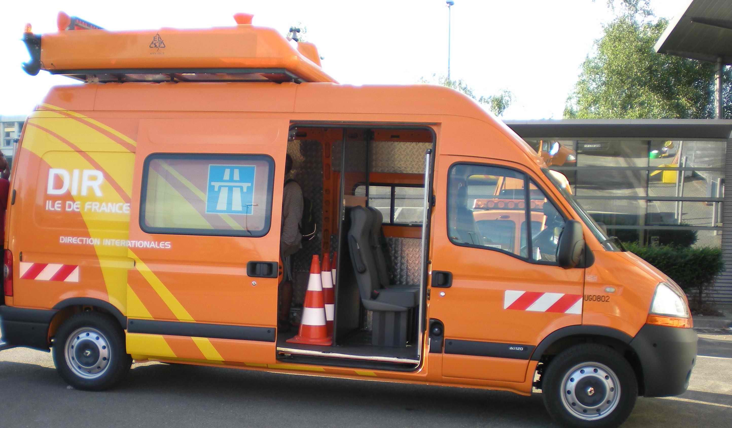 Les vehicules d'autoroute de la DDE et de la DIR - Page 135 - Auto titre