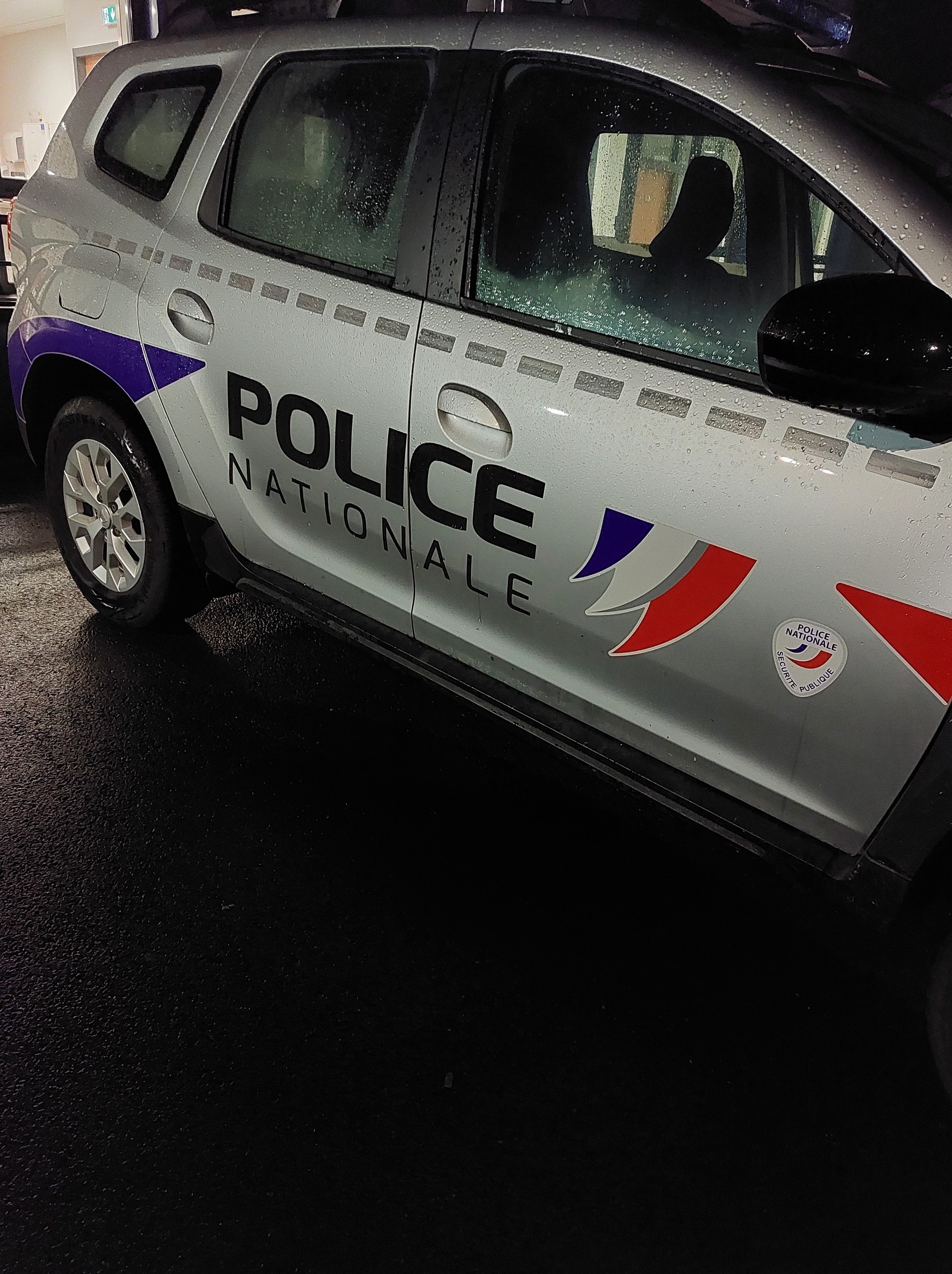 Photos de voitures de Police - Page 3060 - Auto titre