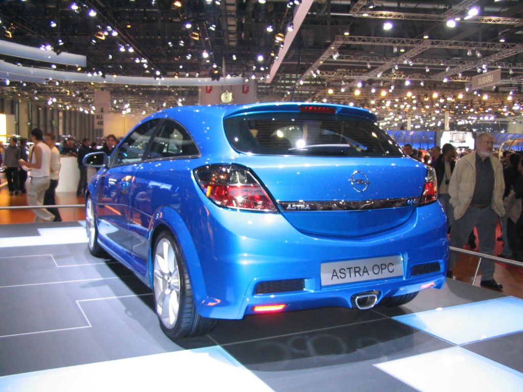 Nouvelle Astra Opc 240 ch - Auto titre