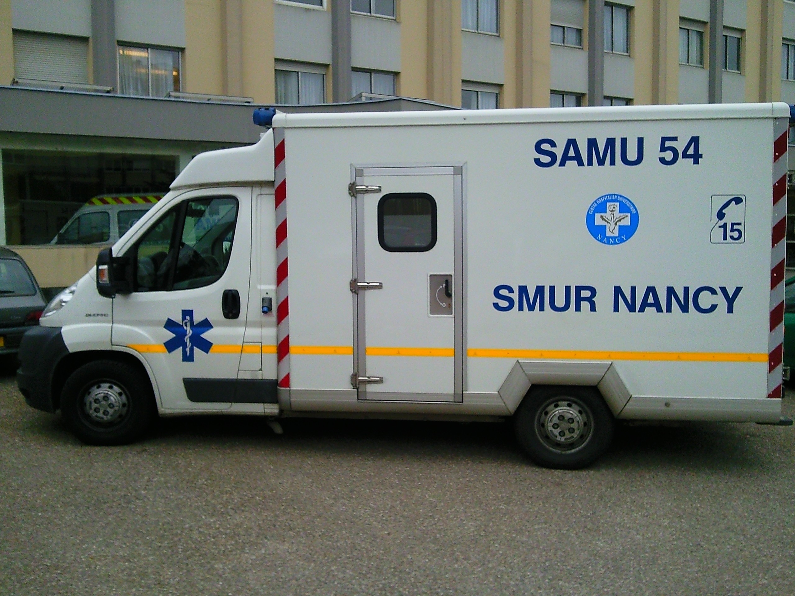 Véhicules SAMU et SMUR [réanimé] - Page 638 - Auto titre