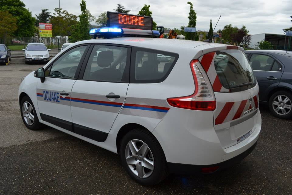 DOUANES - photos - Page 37 - Auto titre